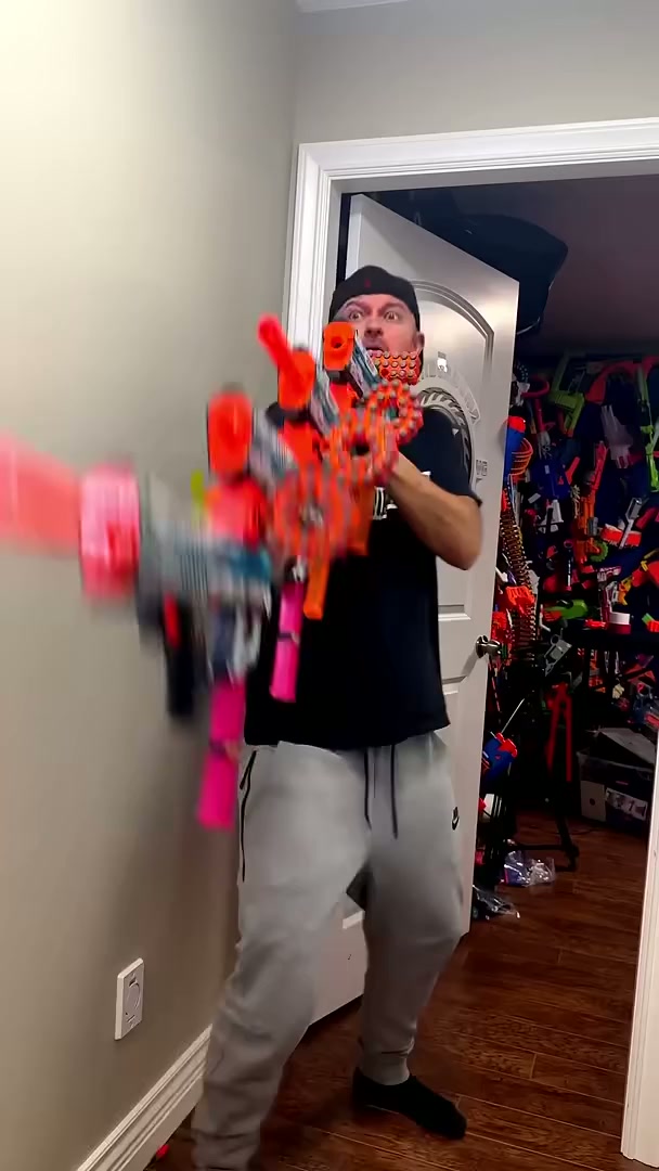 XSHOT heavy weapon guy 6