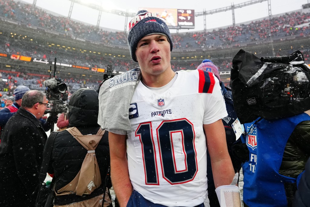 NFL’s Super Bowl 2026 graphic goes viral over curious Sam Darnold and ...