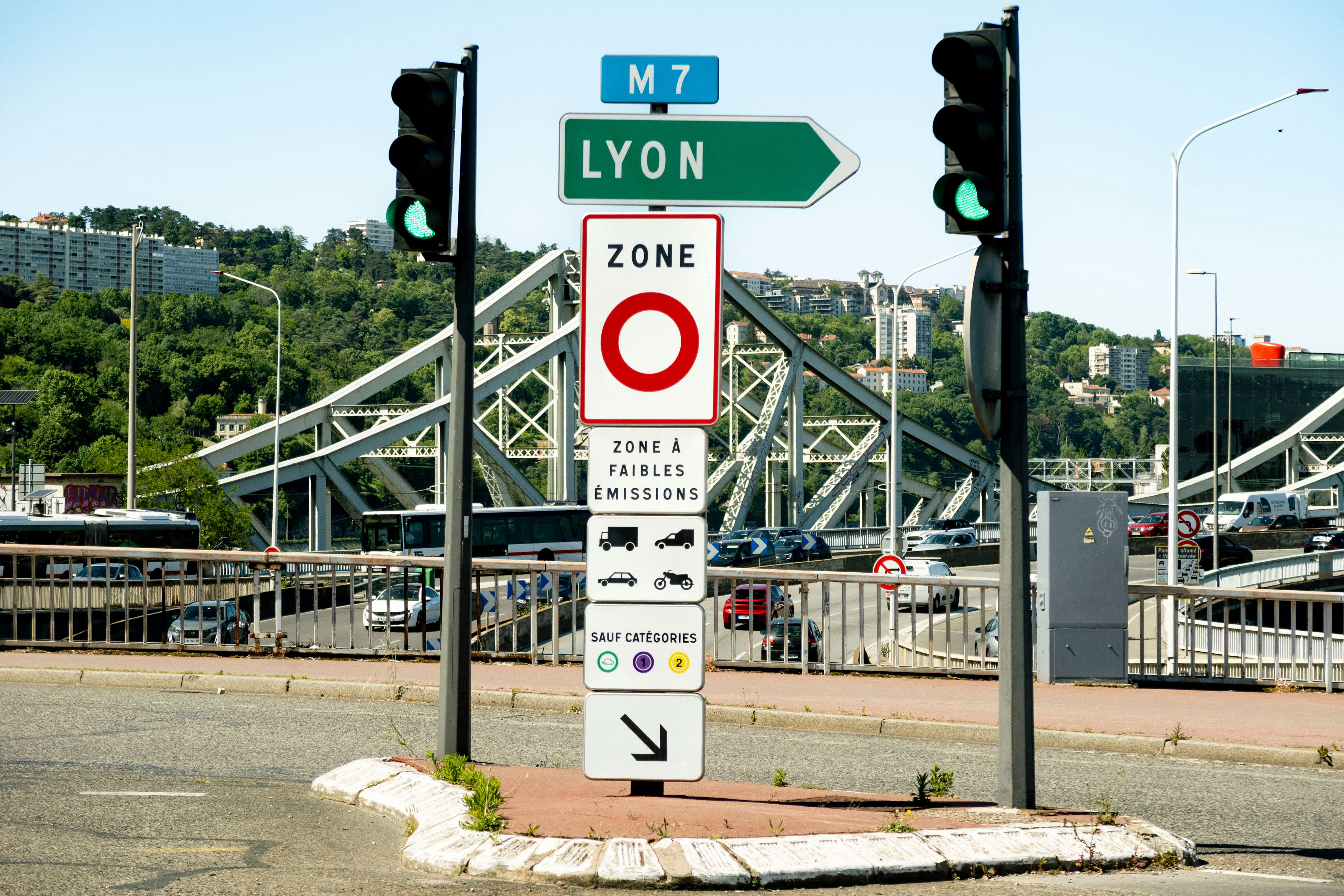 Suppression des ZFE : le vote du projet de loi de simplification repoussé