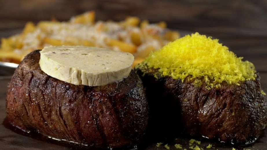 Unlocking cheesy cast iron pizza secrets