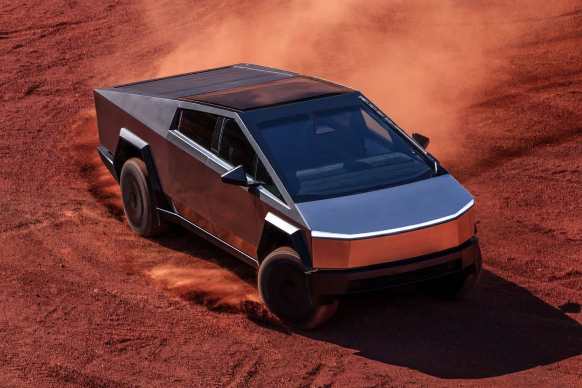 Tesla has a zero-downpayment lease option for the Cybertruck this January