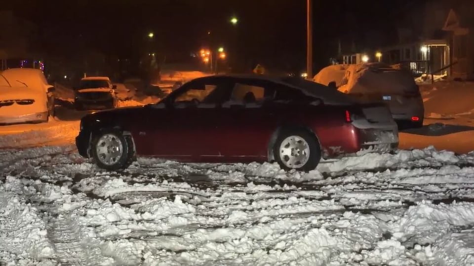 Snow covered roads causing issues for drivers across Miami Valley