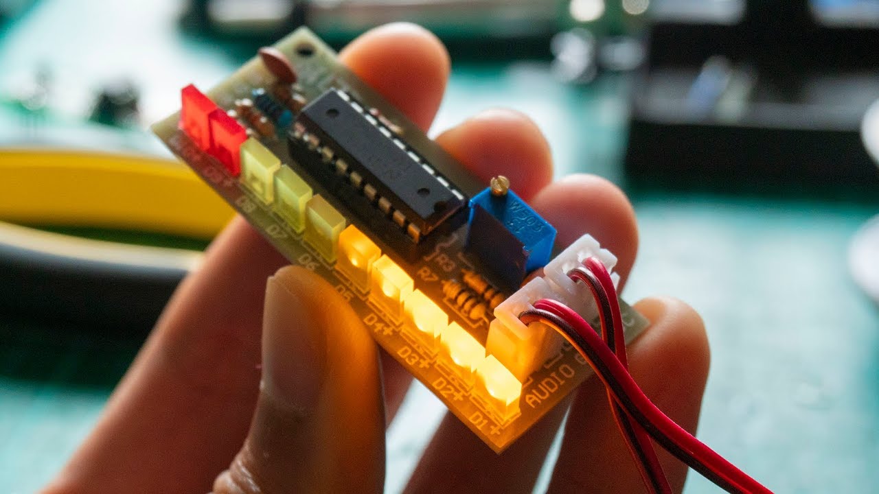 VU meter DIY kit with LEDs | LM3915N-1 LED driver