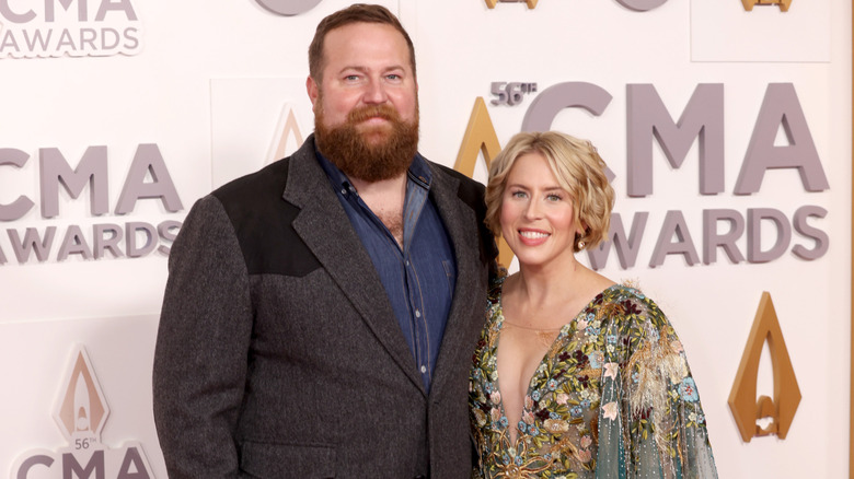 How HGTV's Ben Napier turns an old front door into a chic jewelry ...