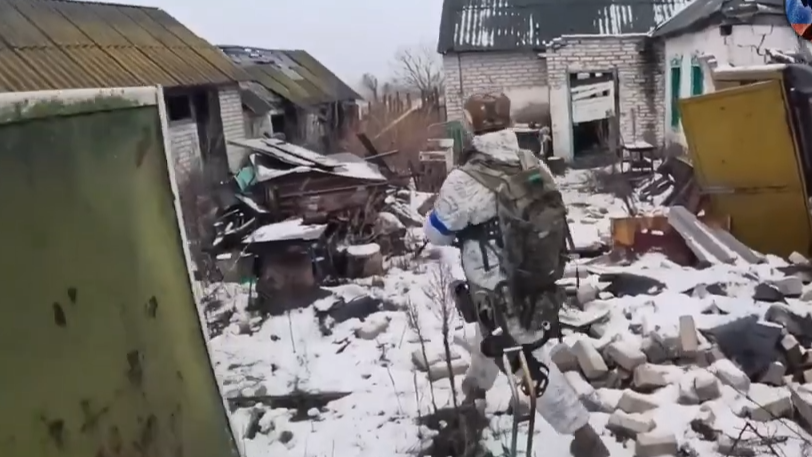 Watch Ukrainian special forces overrun a Russian position in combat footage