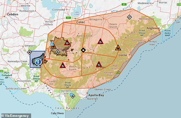 Emergency evacuation orders in place as out-of-control bushfires ...