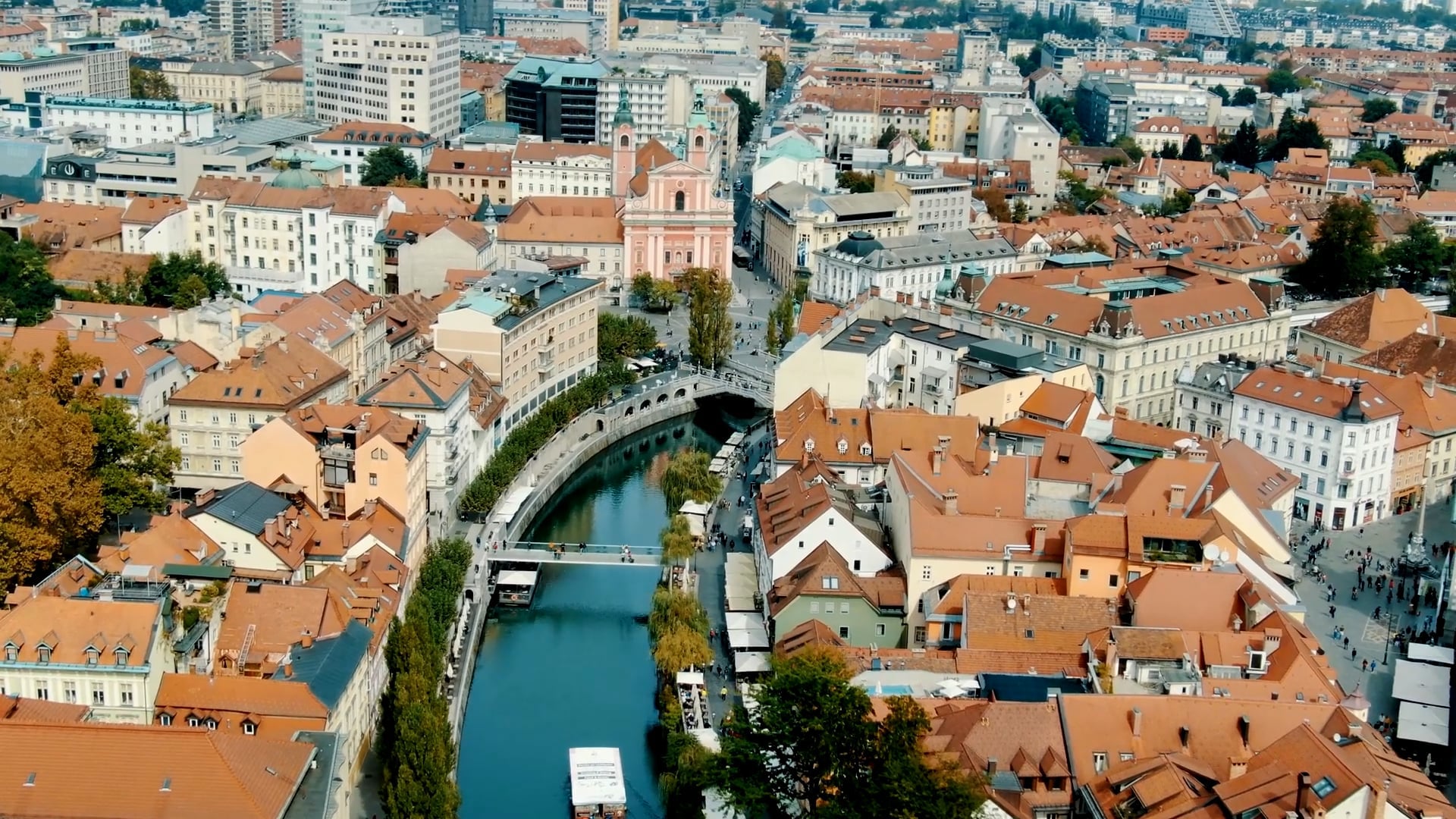 Medieval magic: Drone tour of Ljubljana's old town - Worldwide