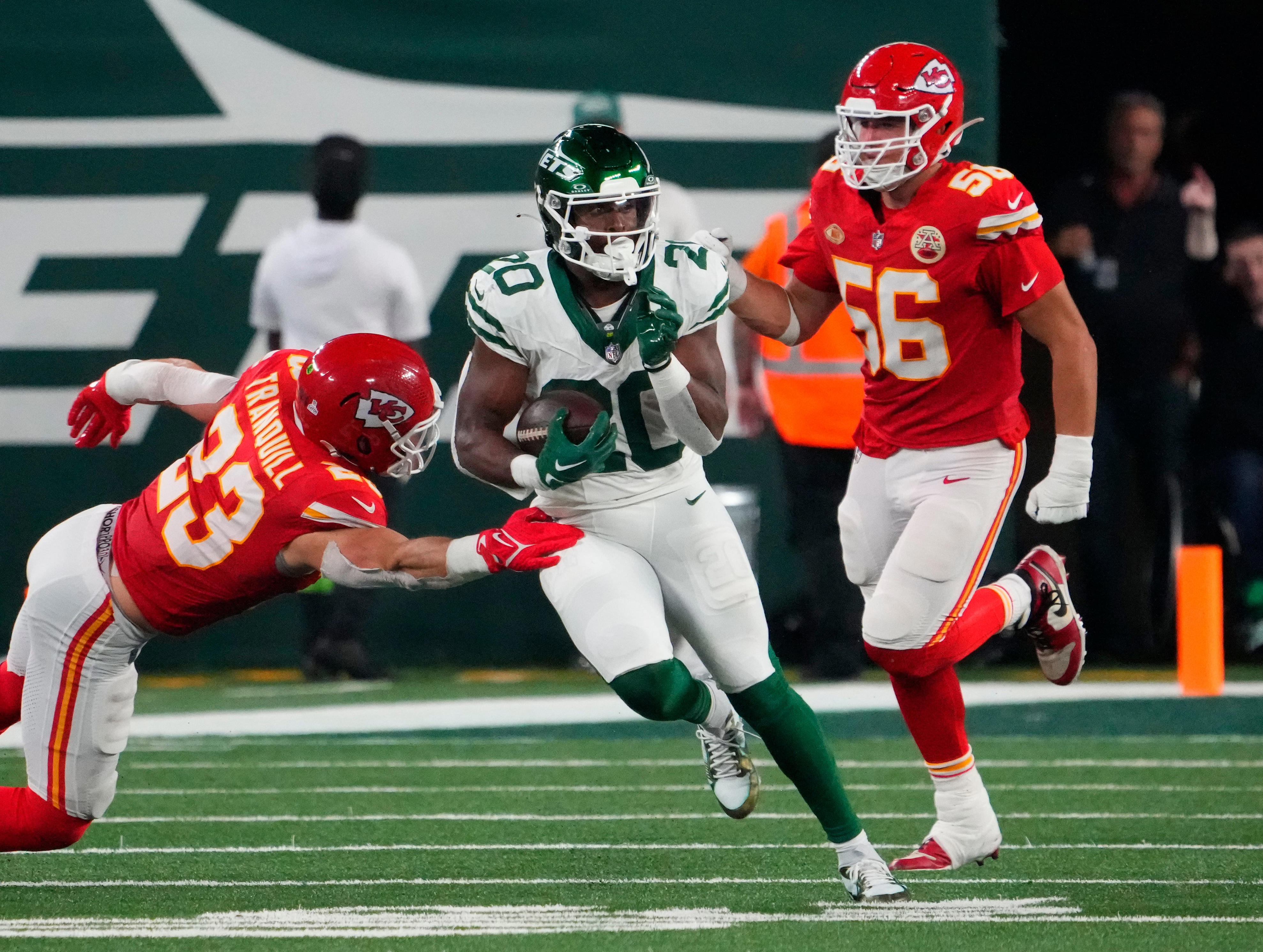 NFL analyst believes Jets RB will join the Chiefs this offseason
