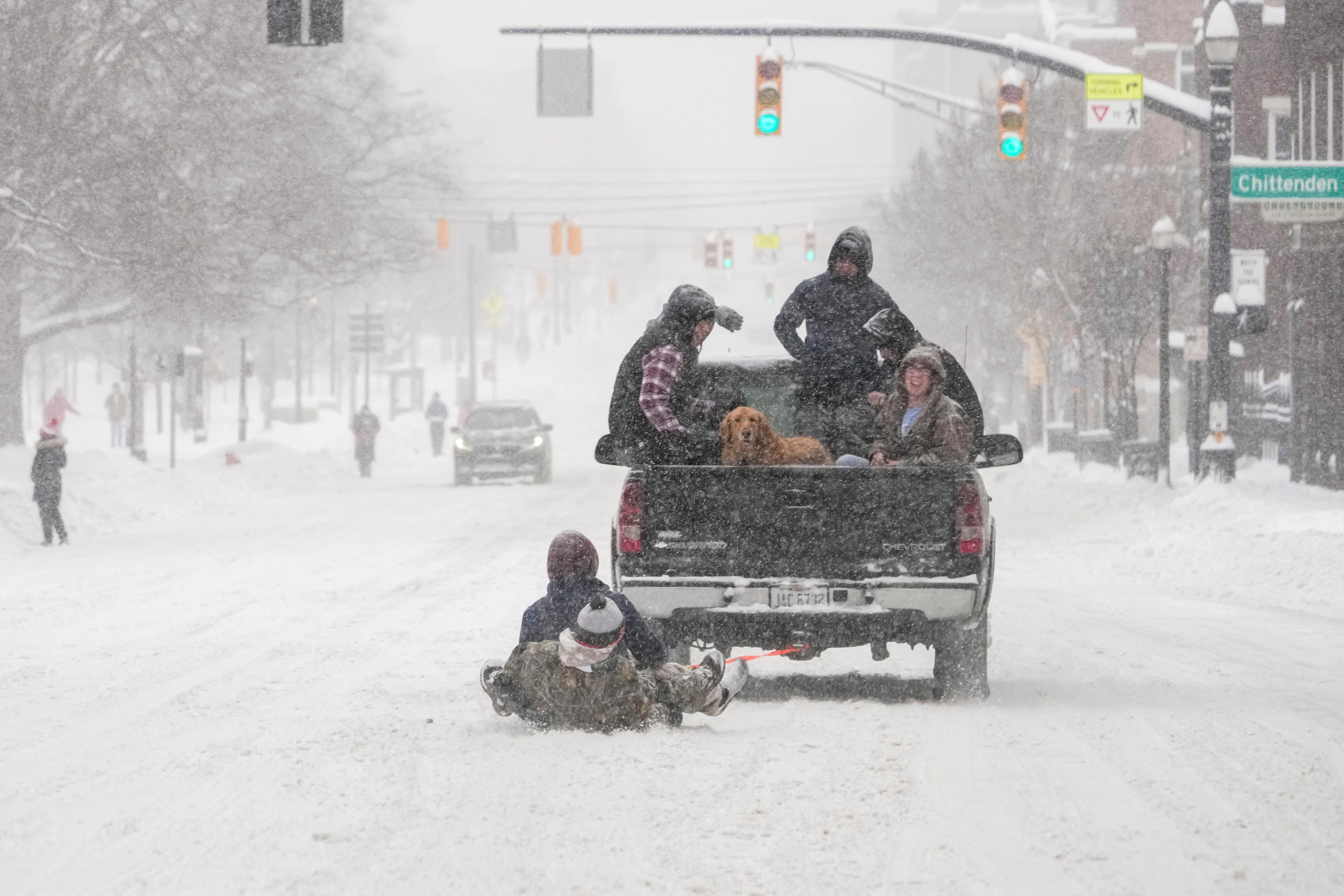 See early snowfall totals from Winter Storm Fern in Columbus neighborhoods