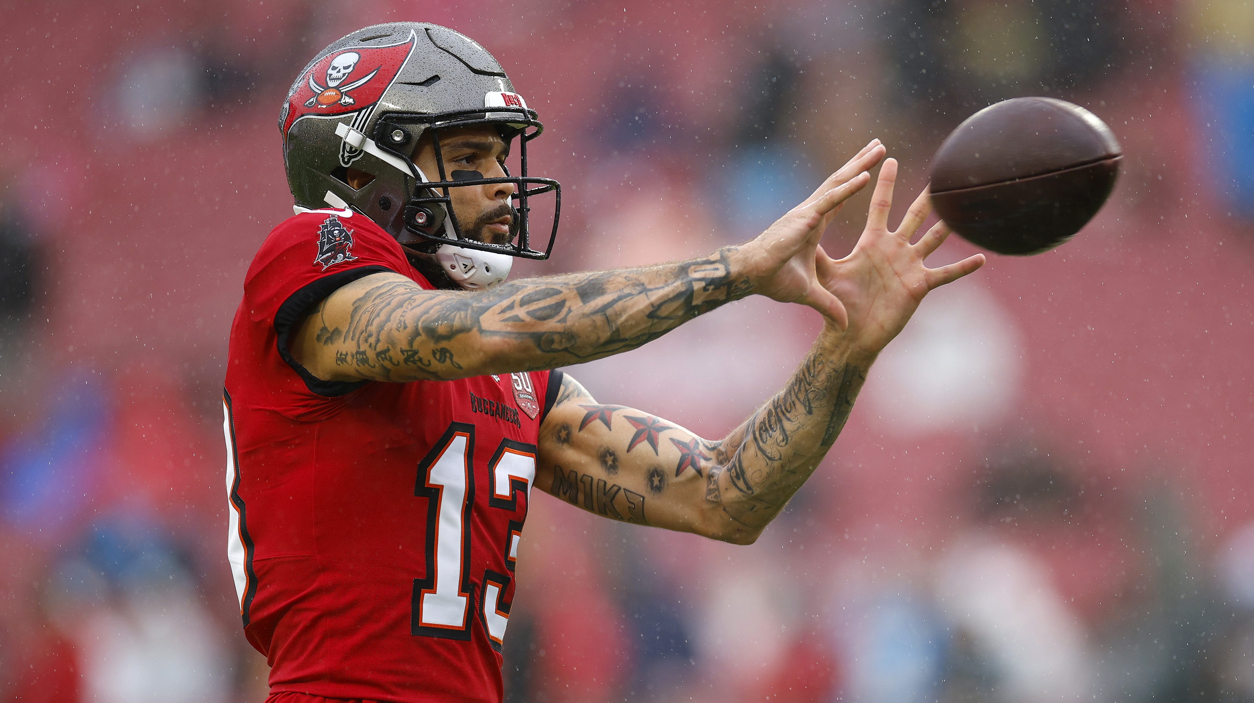 Bucs WR Mike Evans predicted to sign with AFC playoff team