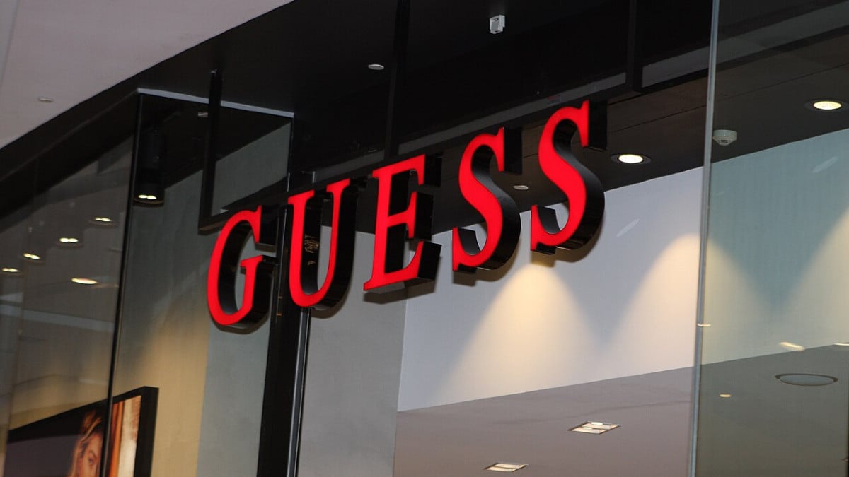 Guess non è più quotata in Borsa. Completata la privatizzazione del ...