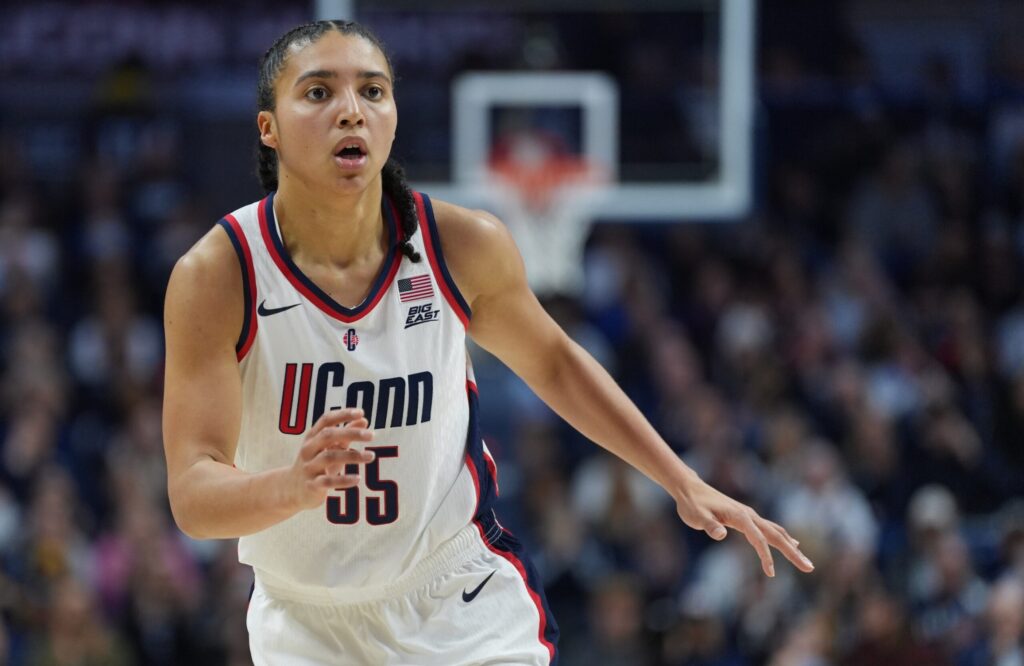 Azzi Fudd pinpoints one flaw No. 1 UConn needs to fix before March Madness