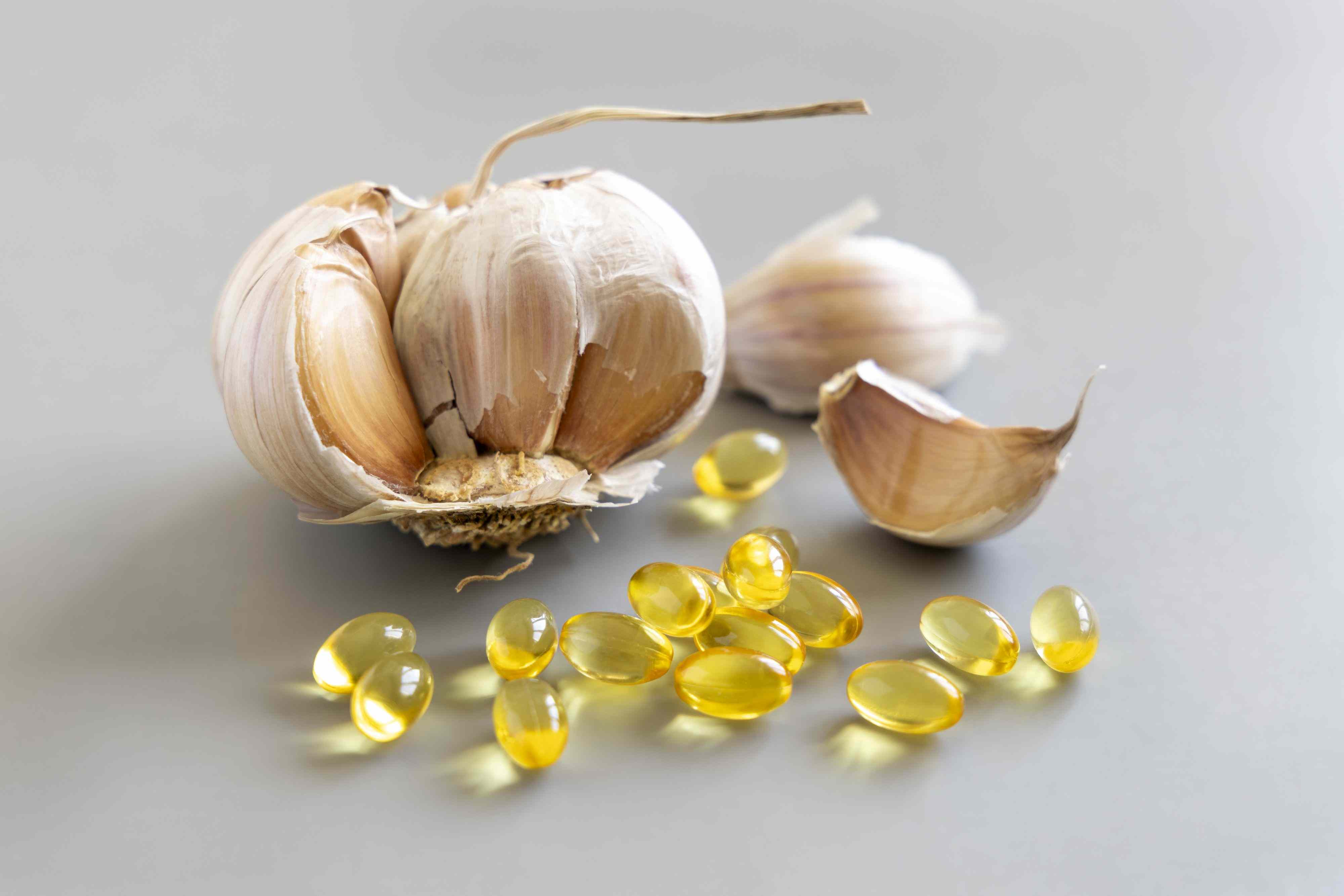5 serious side effects of garlic supplements