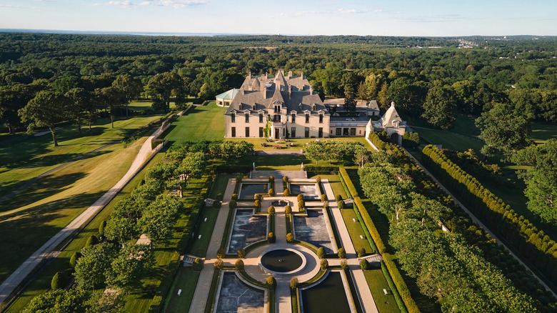 Live like royalty at these gorgeous castle-inspired hotels across the US