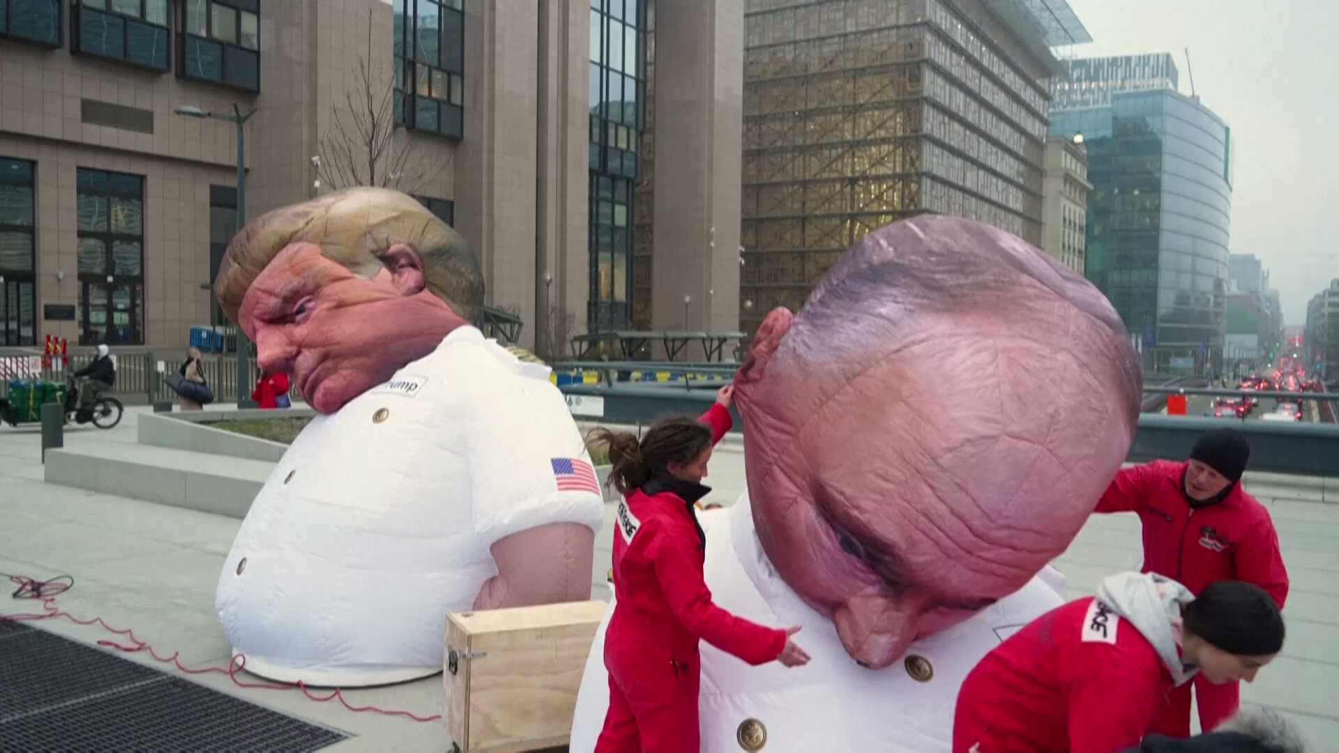 Greenpeace unveils Trump and Putin effigies in Brussels, urges EU to ...