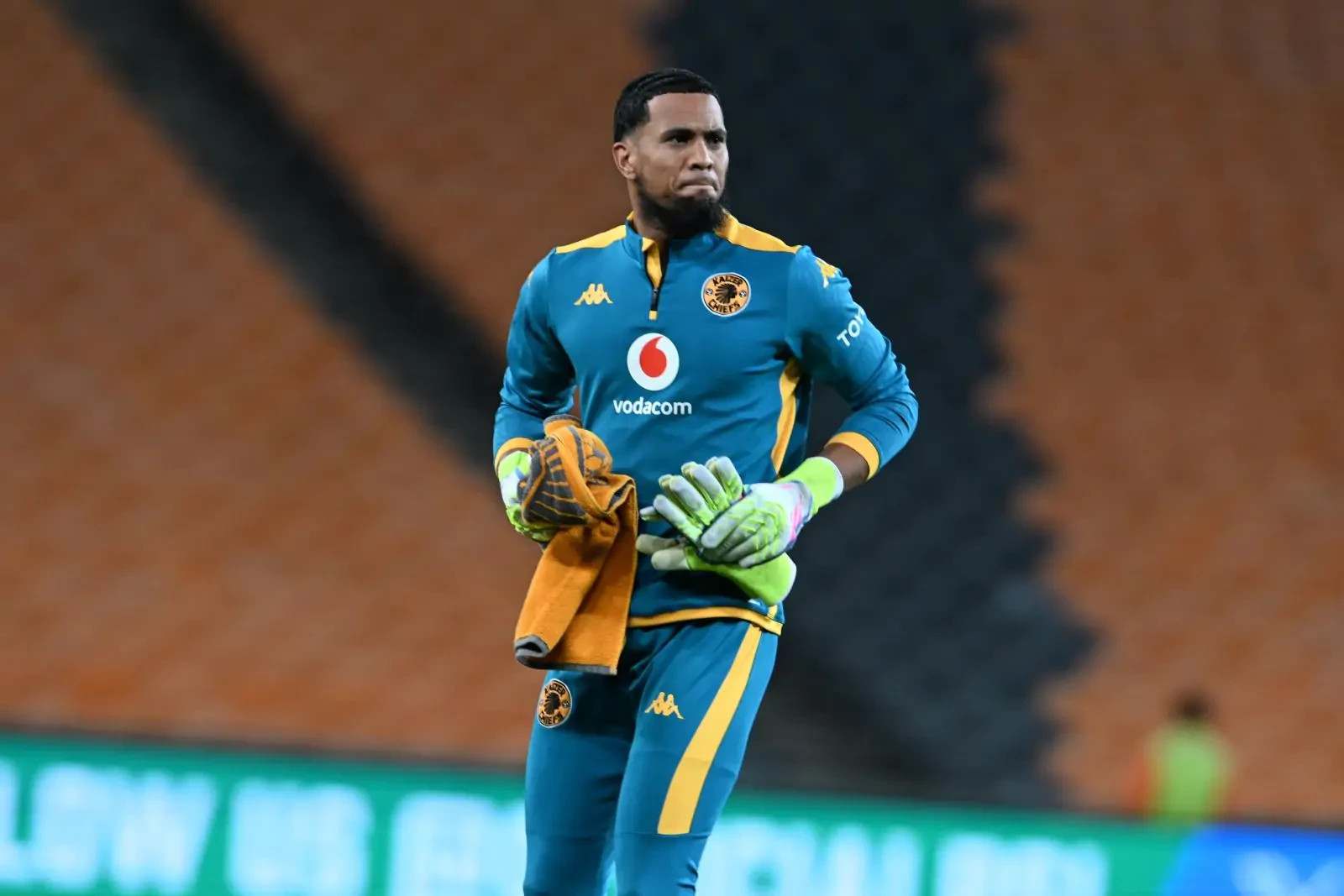 Kaizer Chiefs secure captain Petersen with contract extension