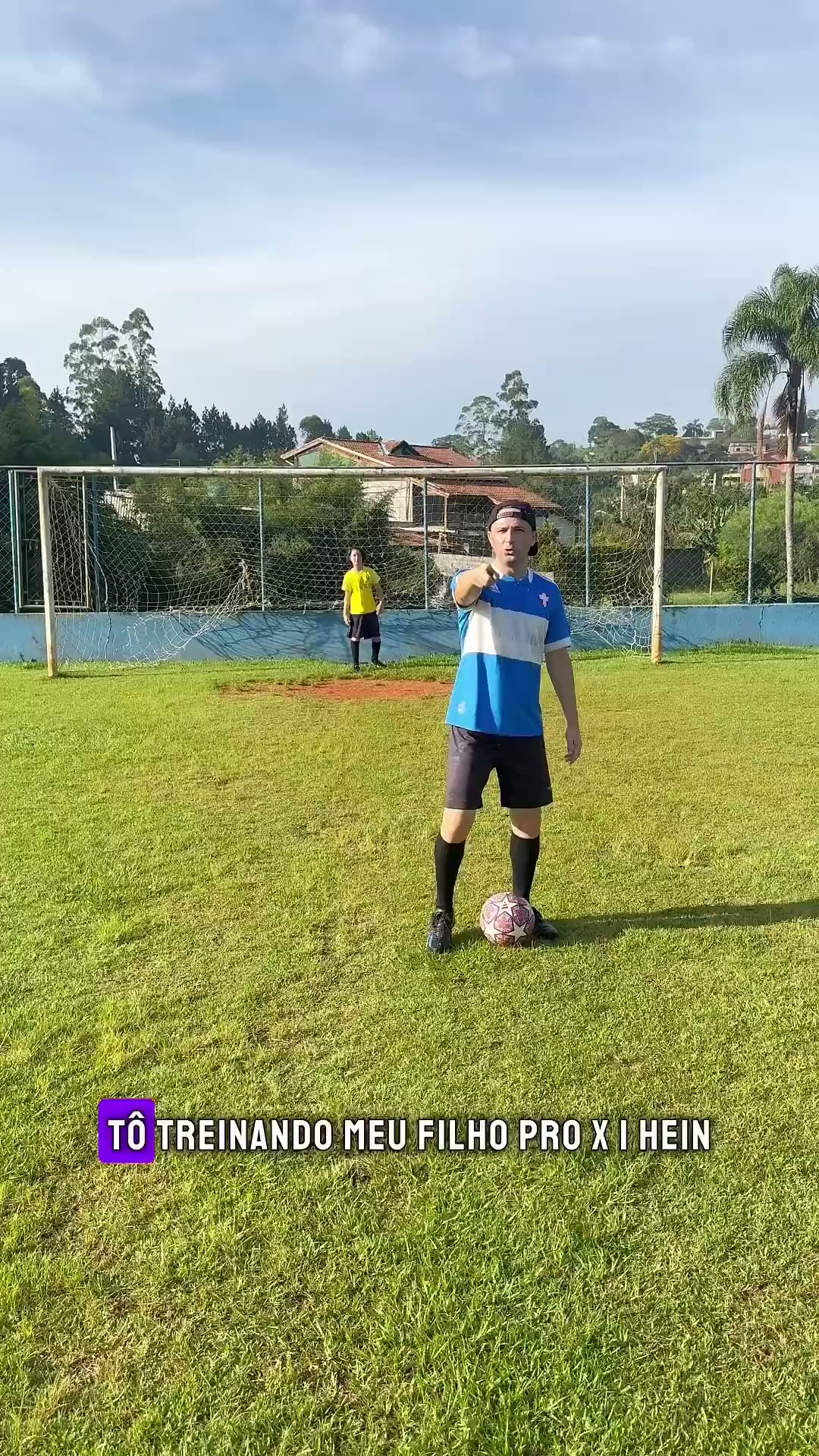 O que ele queria me falar? Me ajudem 😂 #futebol #x1 #futebolmeme # ...