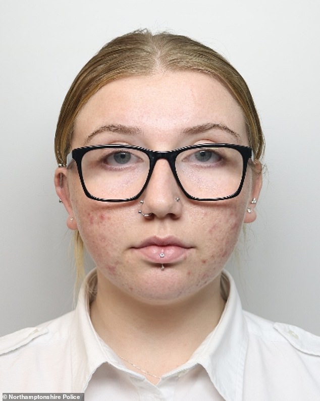 Prison guard who was filmed having sex with armed burglar in his cell ...