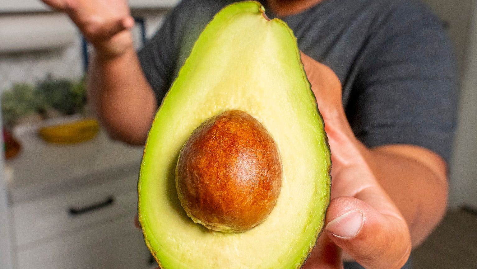 Use this simple trick to ripen an avocado quickly