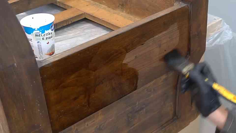 Obscenely filthy railway station bench restoration