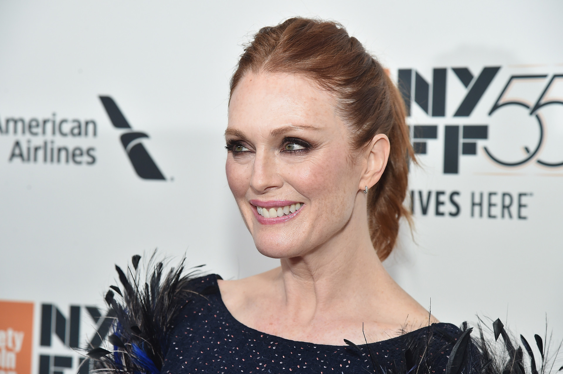 Julianne Moore a 65 anni continua a brillare come icona gay