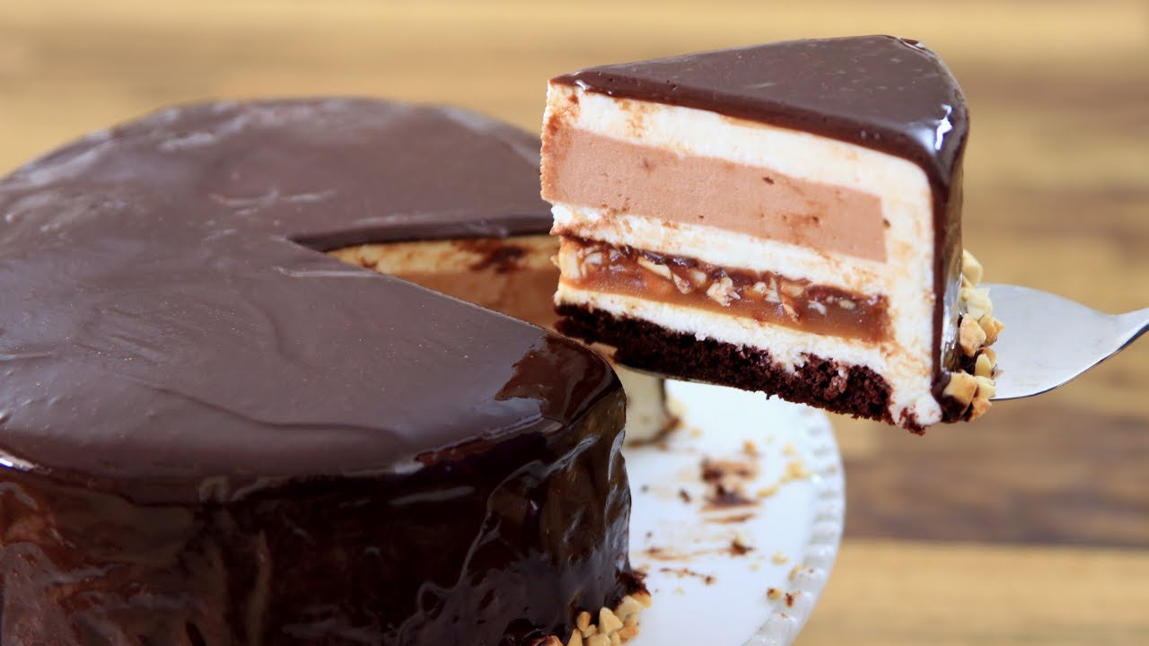 This Snickers mousse cake is dangerously addictive