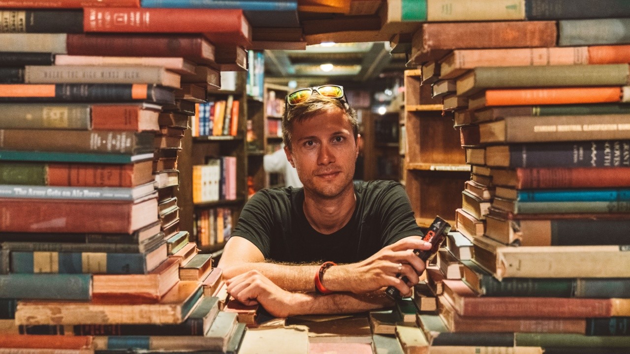 Book lovers, take note: 13 independent US bookstores that double as ...
