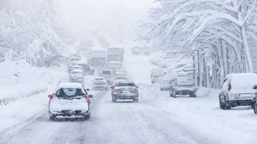 Lighter snow Monday, cold air clings to Syracuse