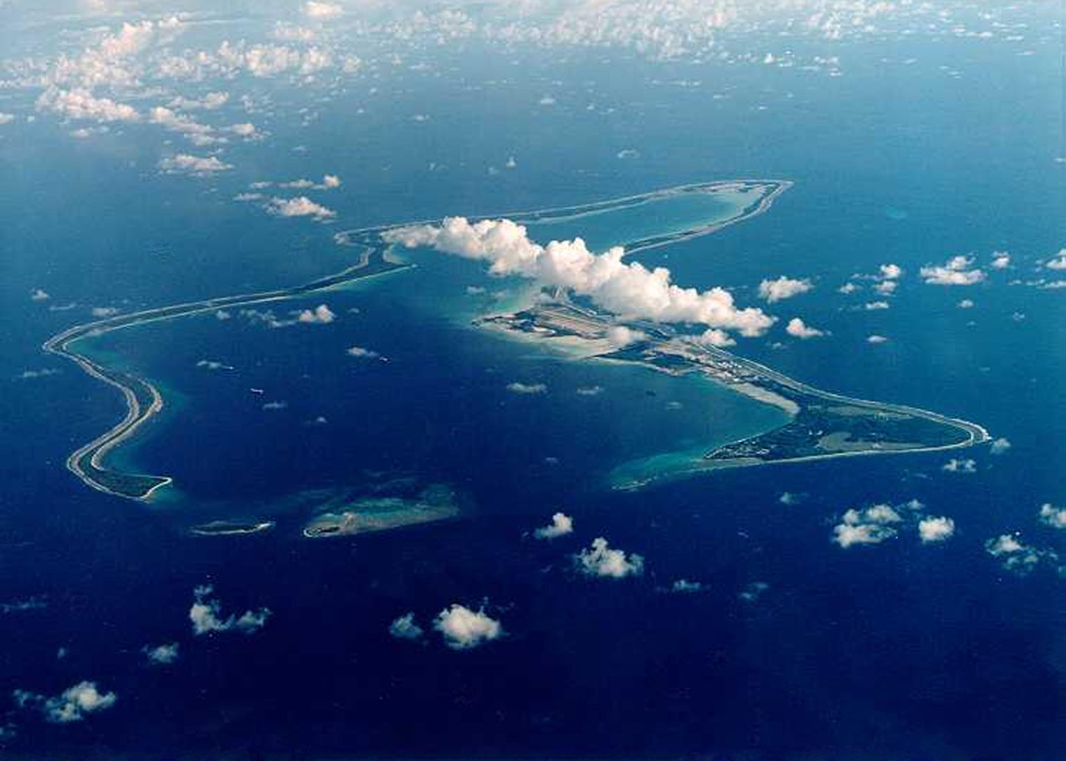 UK and US 'working together' on Diego Garcia arrangements, No 10 says