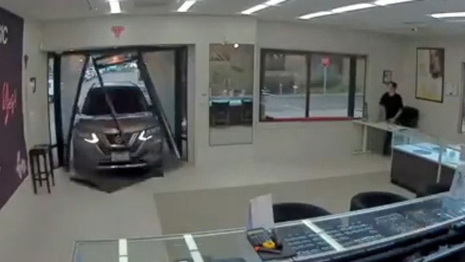 Car crashes into jewellery shop during robbery