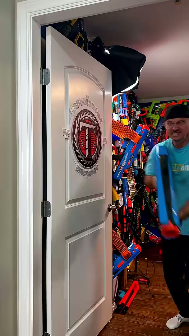 Nerf heavy weapon guys: Soda blaster!