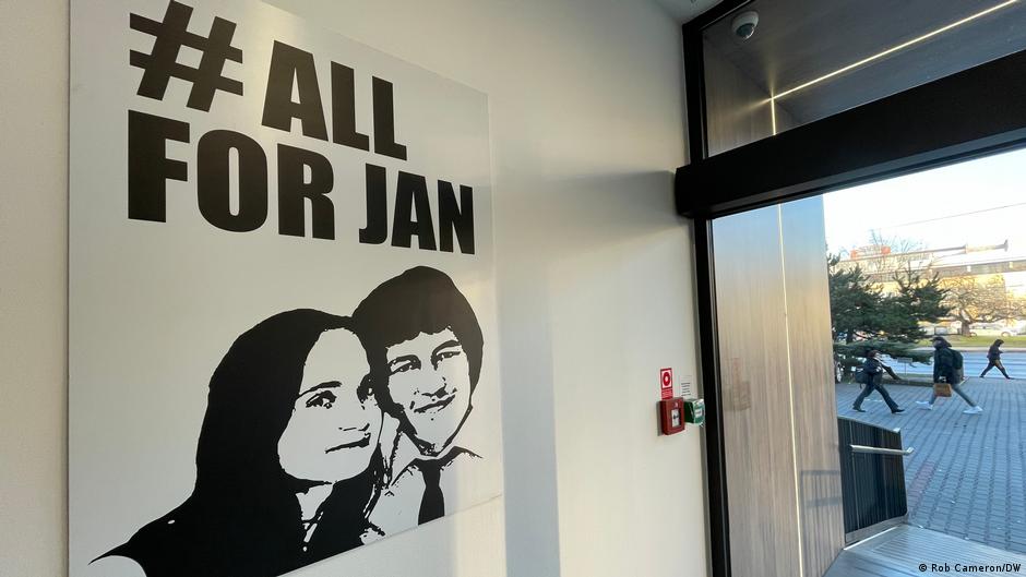 Retrial in murder of Slovak journalist and fiancee begins