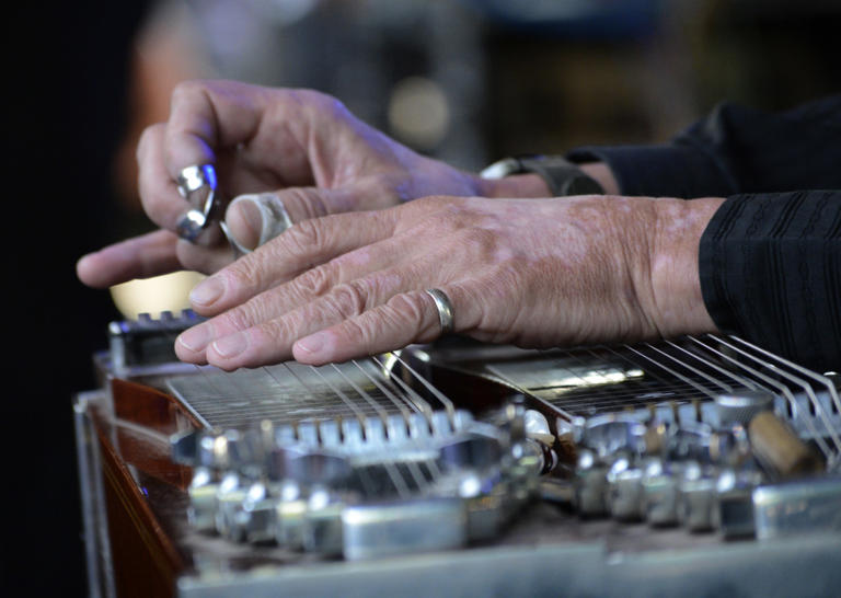 How Speedy West revolutionized country music with the pedal steel guitar
