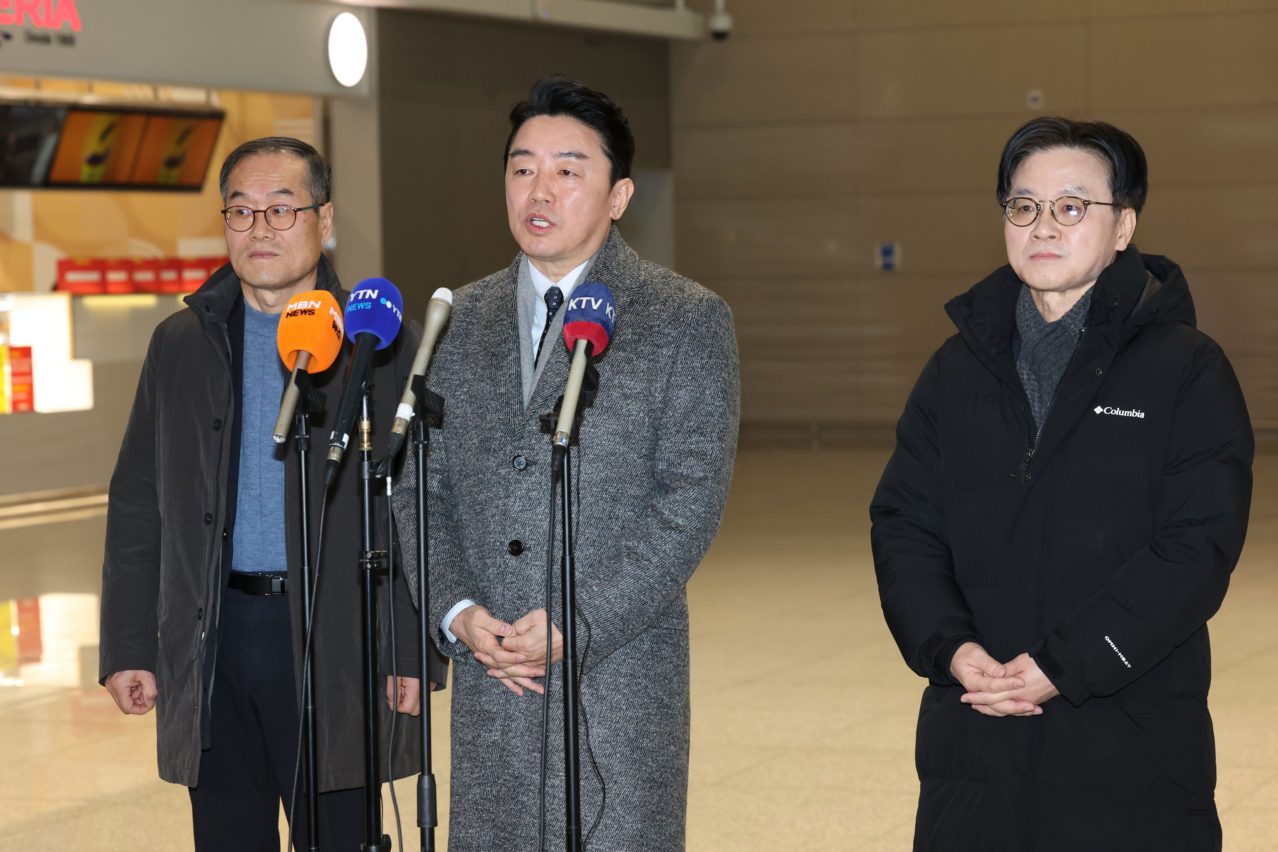South Korean consortium battles Germany for Canada's 60 trillion won ...