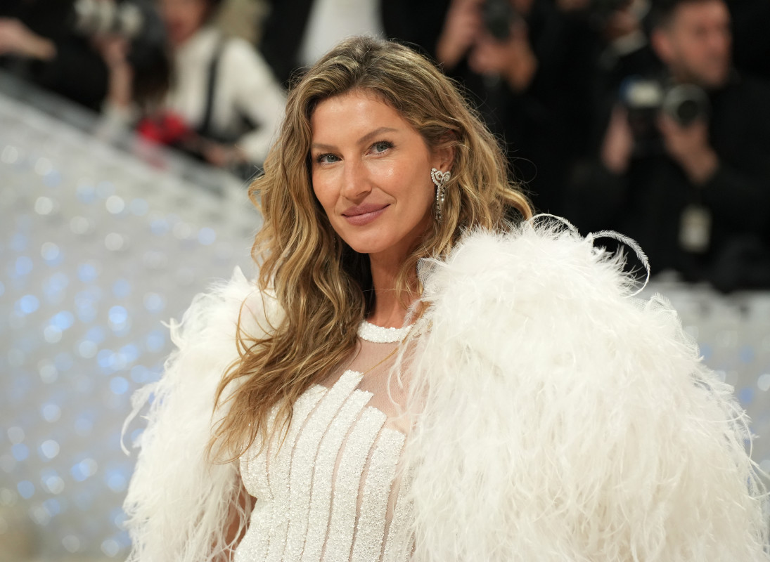 Fans compare Gisele Bündchen to Ann Michael Maye amid Patriots' Super ...