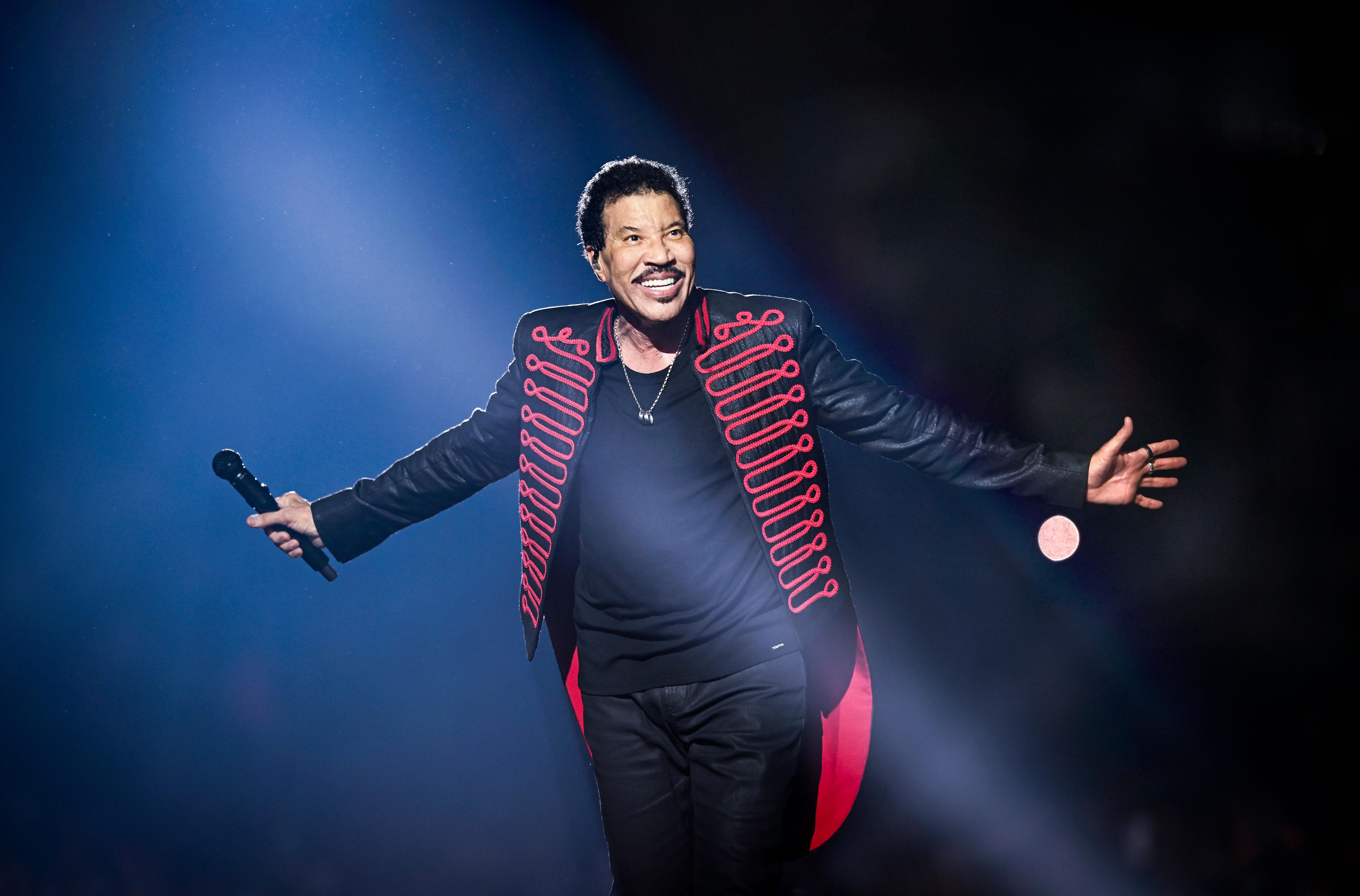 Lionel Richie, Earth, Wind & Fire head to the Schott in June