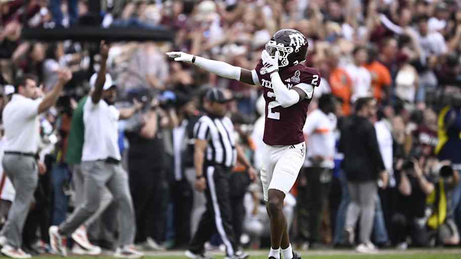 Way-too-early top 25 for 2026: Aggies stand behind only one SEC team in ...