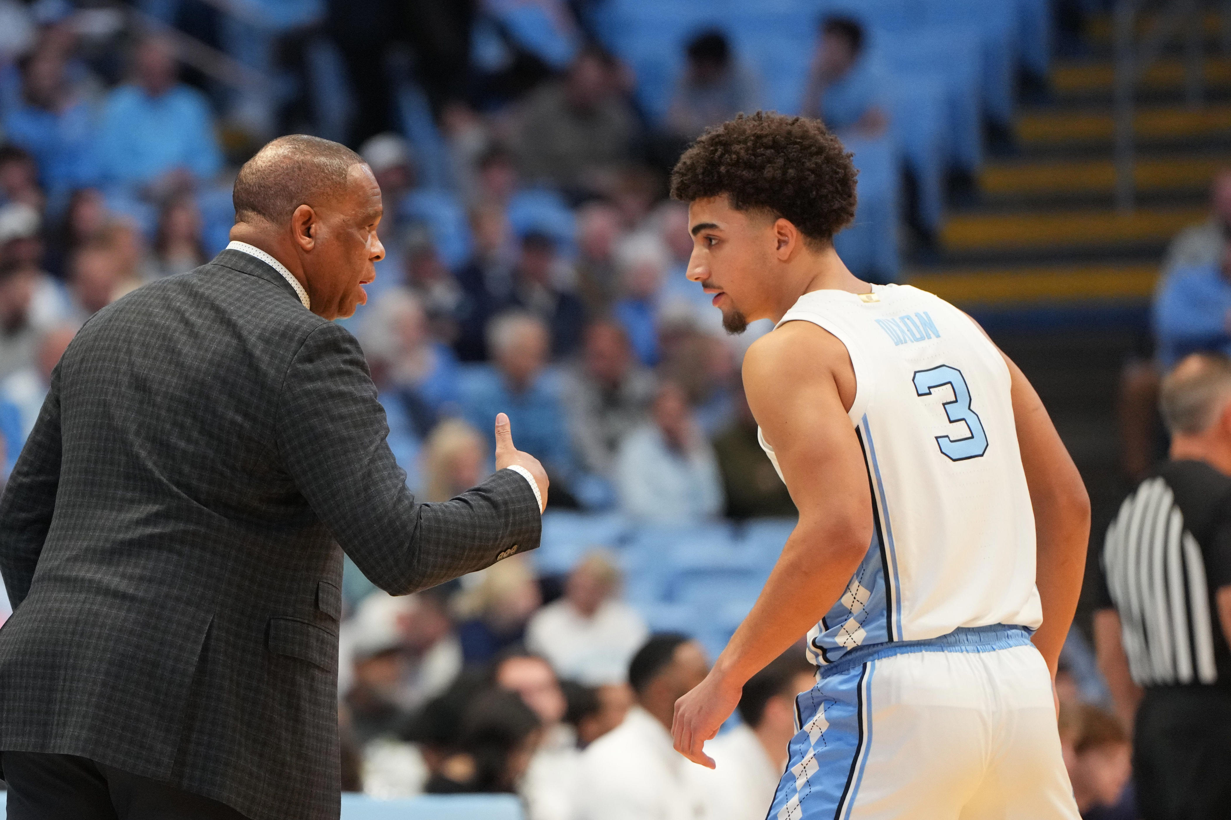 What UNC basketball coach Hubert Davis said about Derek Dixon's play