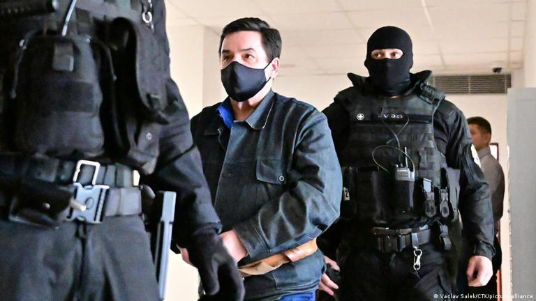 Retrial in murder of Slovak journalist and fiancee begins