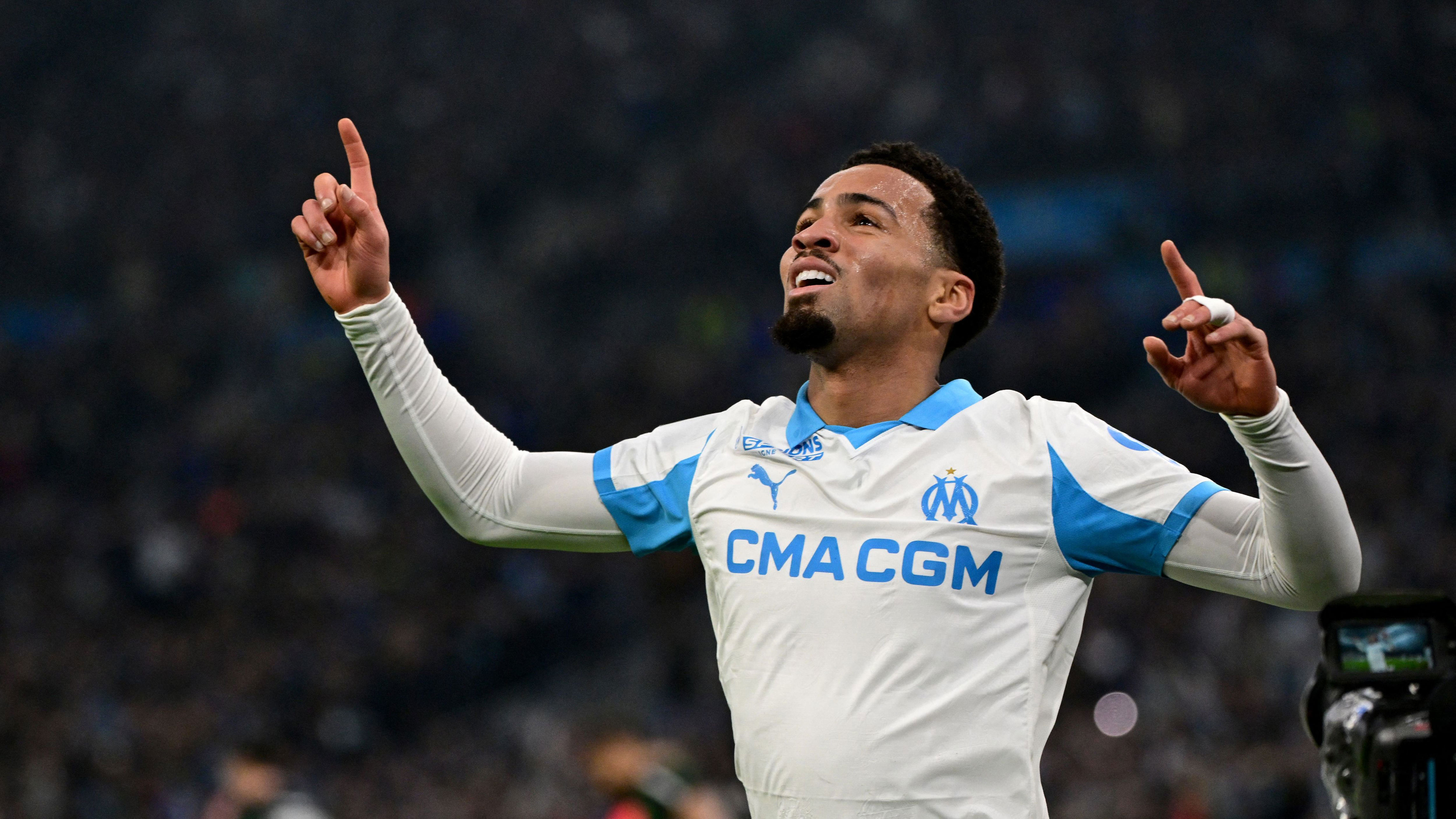 OM, la mise au point claire de Longoria sur Ethan Nwaneri