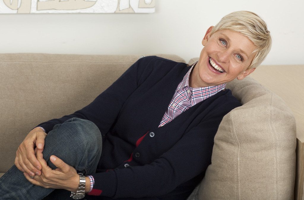 Ellen DeGeneres takes her $30M UK farmhouse off the market amid talk of ...