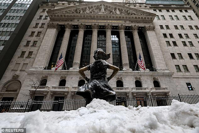 Big Short legend Michael Burry makes surprise bet on beaten-down stock ...