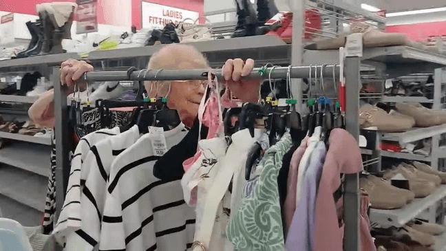 Strangers raise $55K for 92-year-old Florida woman who was still ...
