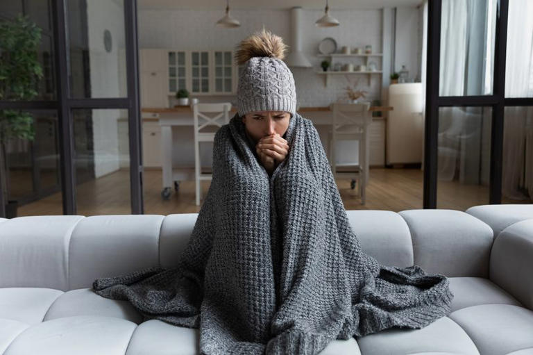 5 tips to stay warm in freezing temperatures without getting a high ...