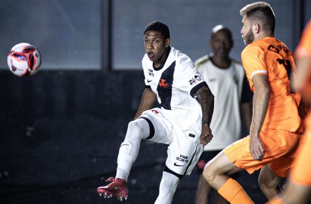 Vasco acerta com o Nova Iguaçu a contratação em definitivo de João ...