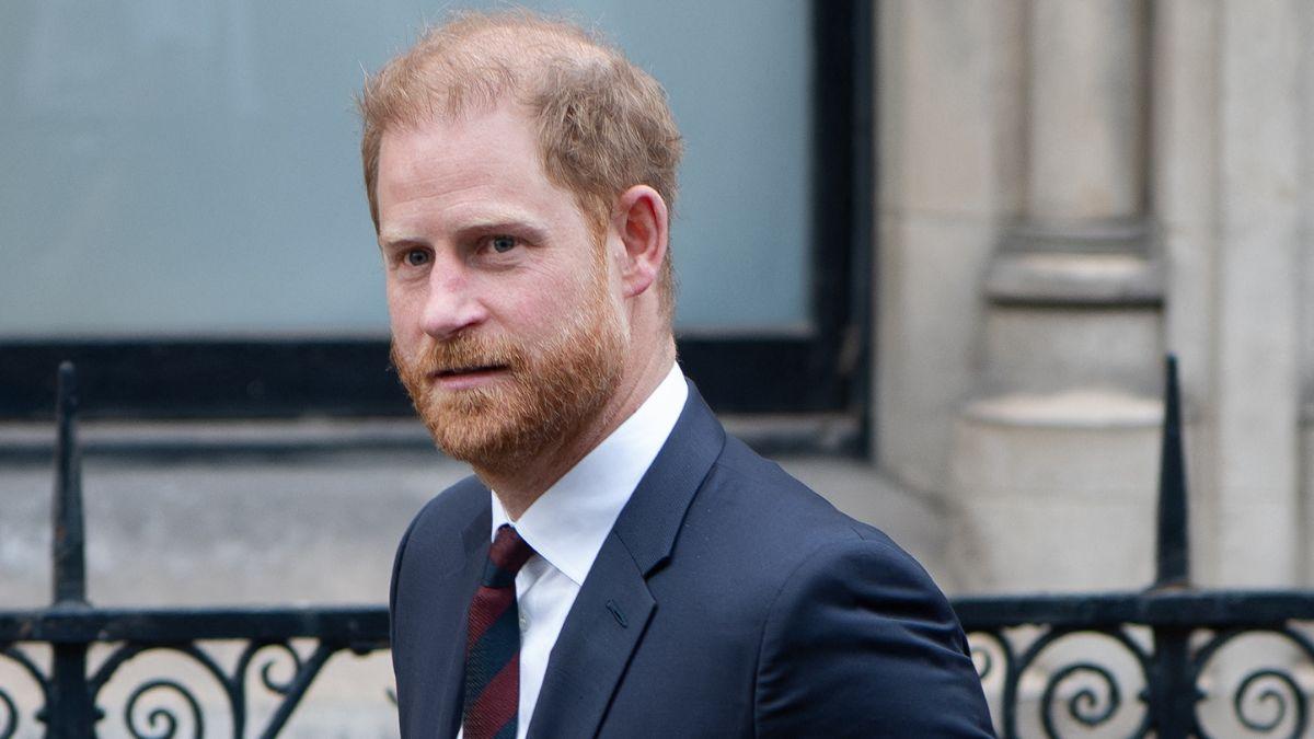 Prince Harry accused of dyeing his hair after debuting fuller look at ...