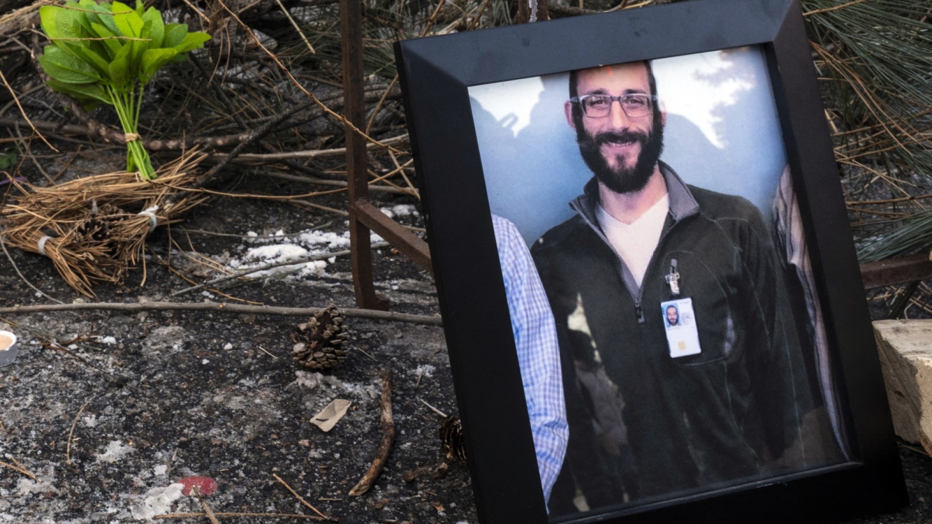 Friend remembers Alex Pretti: 'The kindest person you could ever meet'