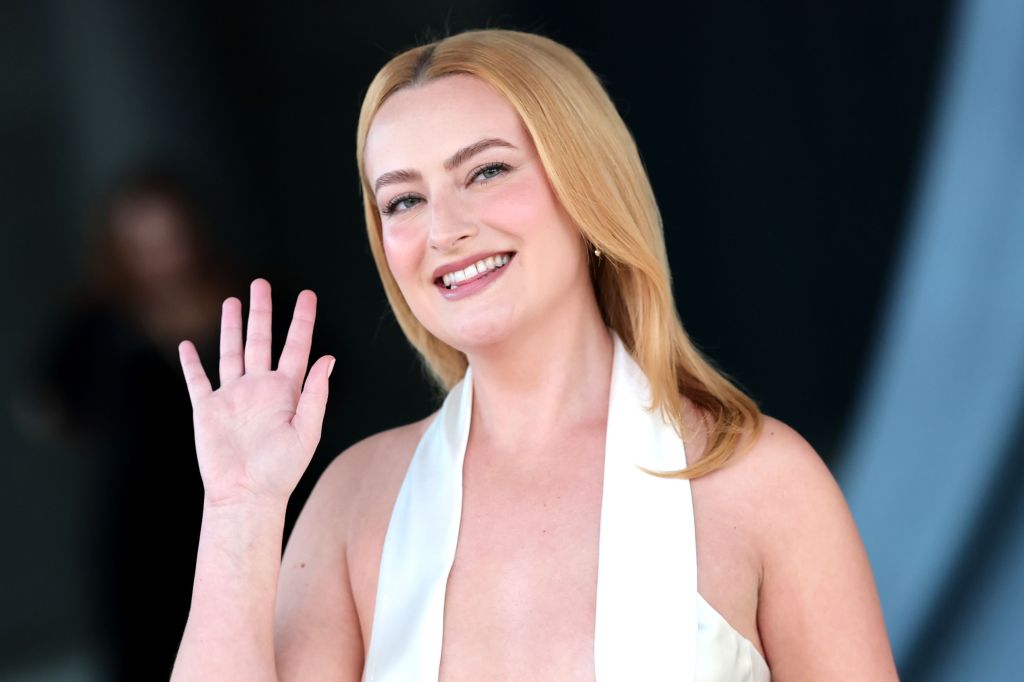 Amelia Dimoldenberg set for third stint as Oscars' social media ...