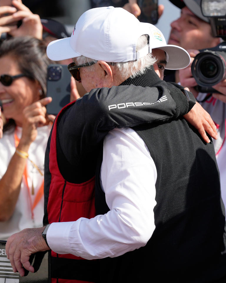 Penske's Porsche clinches 3rd straight Rolex 24 win, offering hope amid ...