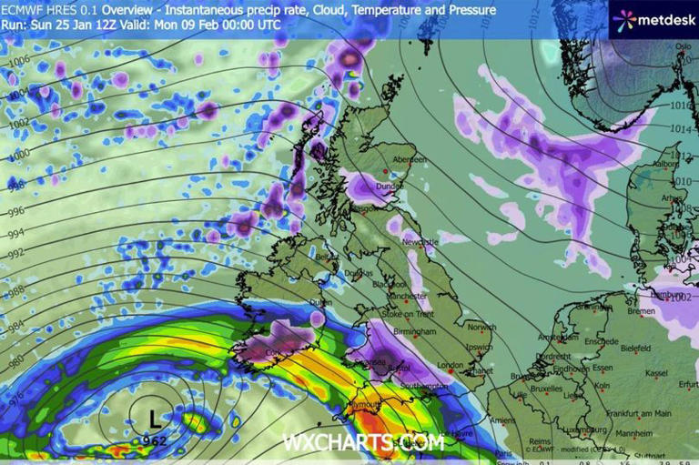 Storm to 'sweep nation' as snow maps show 69 inches burying UK ...